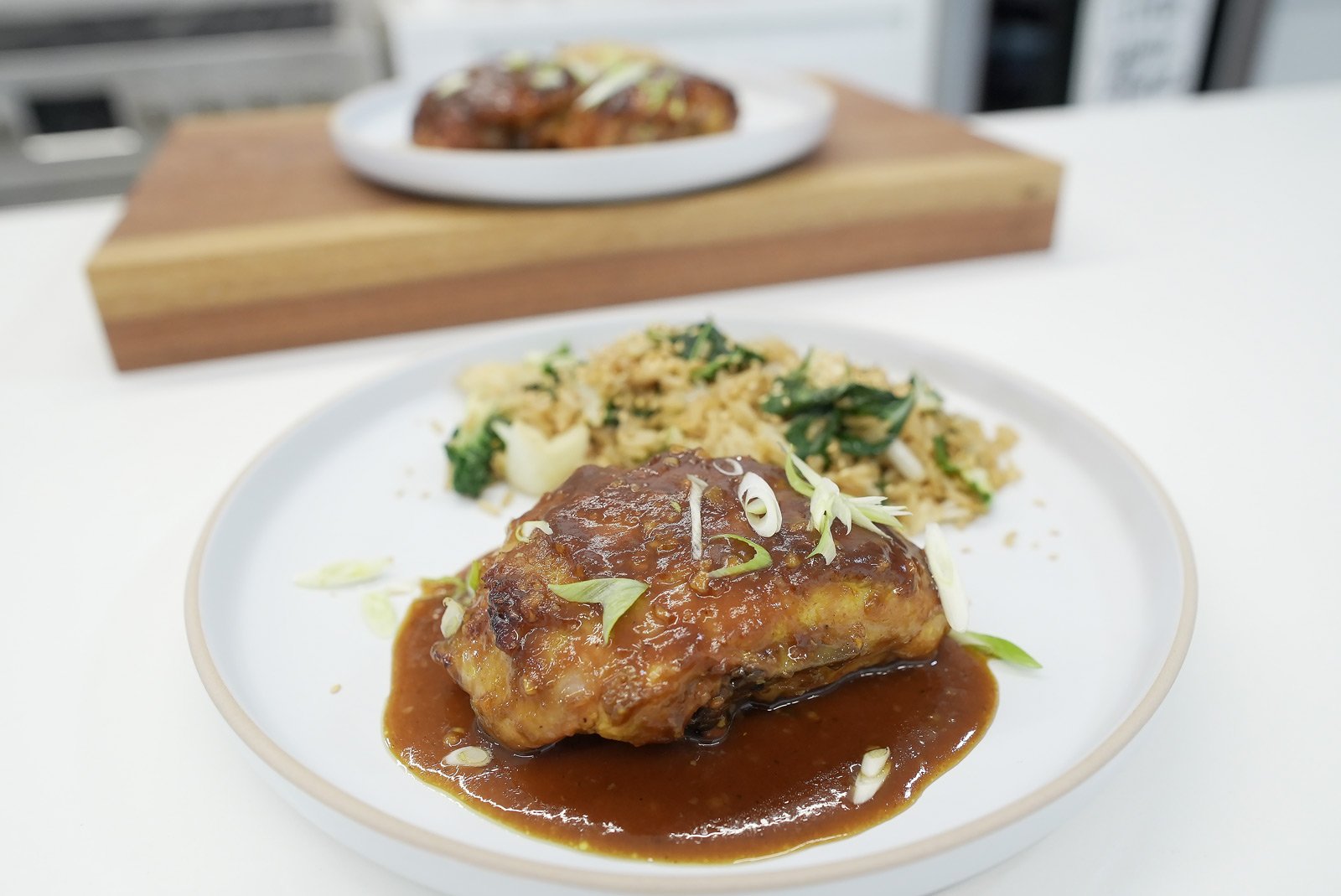 Pollo con tamarindo y soya con arroz frito y… | John Motta