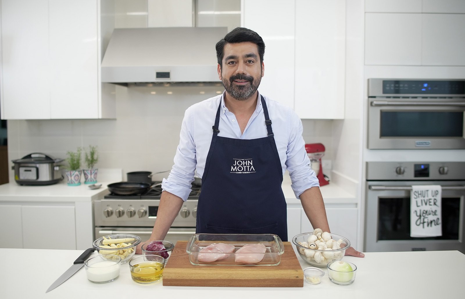 Pechuga de Pollo con Salsa de Champiñones y Arroz | Chef John Motta