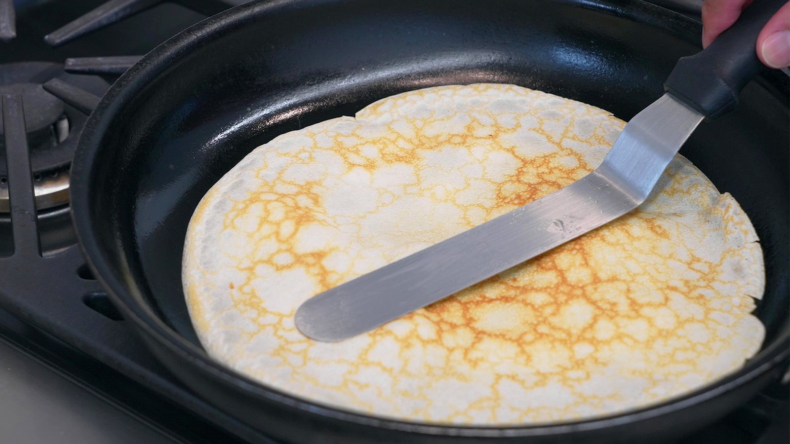 Receta de Crepes: Finos, Suaves y Versátiles | Chef John Motta
